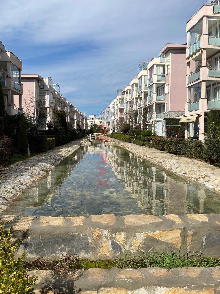 ALİCE VİLLAGE'DE HUZUR VE GÜVENLİĞİN BİRARADA OLDUĞU SATILIK SİTE ...