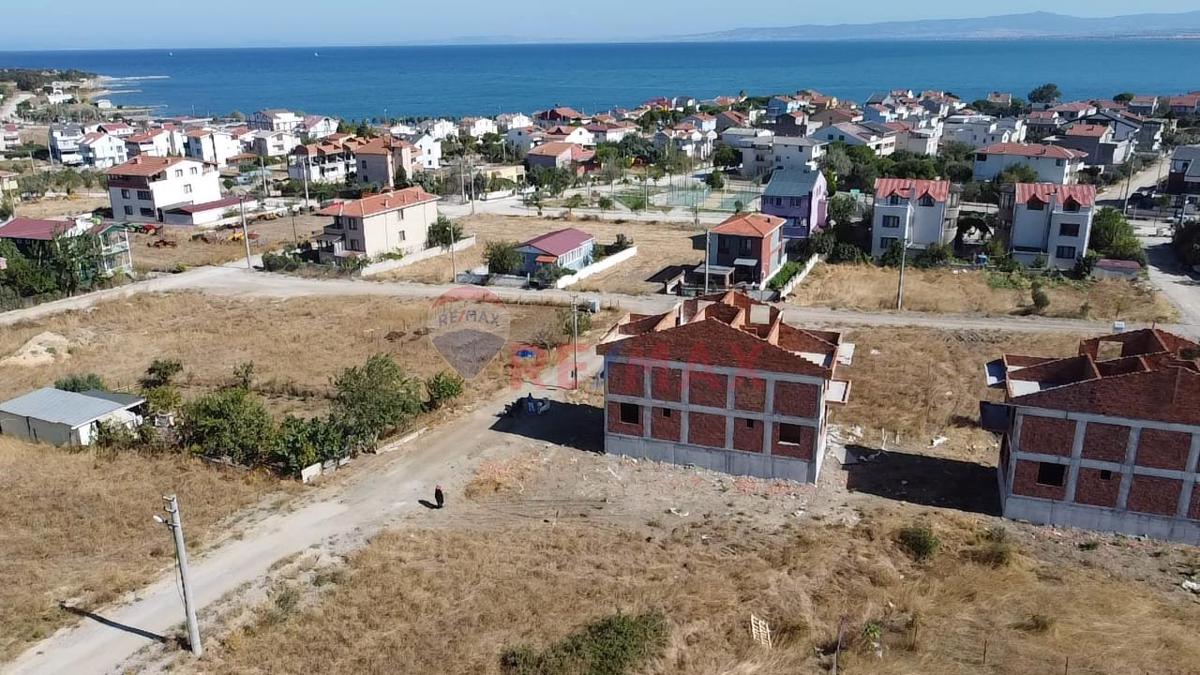ÇANAKKALE / BİGA / KARABİGA'DA DENİZE YAKIN ARSA FIRSATI!