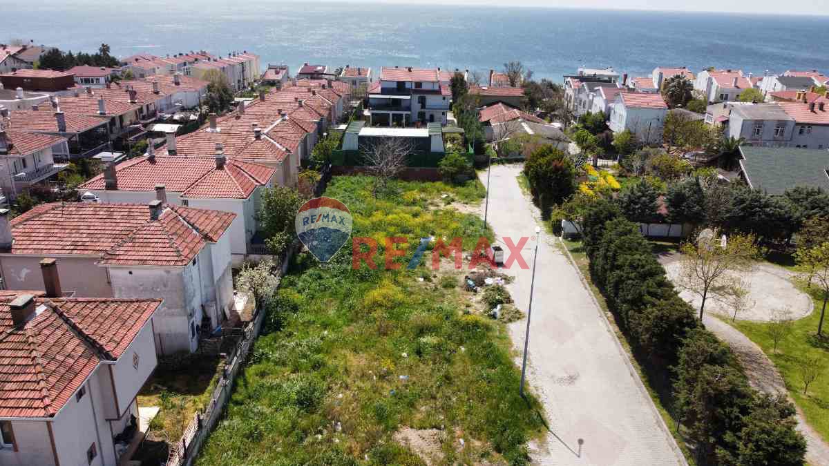 REMAX MAHAL'DEN GÜZELCE'DE 1004 M2 DENİZE 200 METRE MESAFEDE 0.40 VİLLA ...