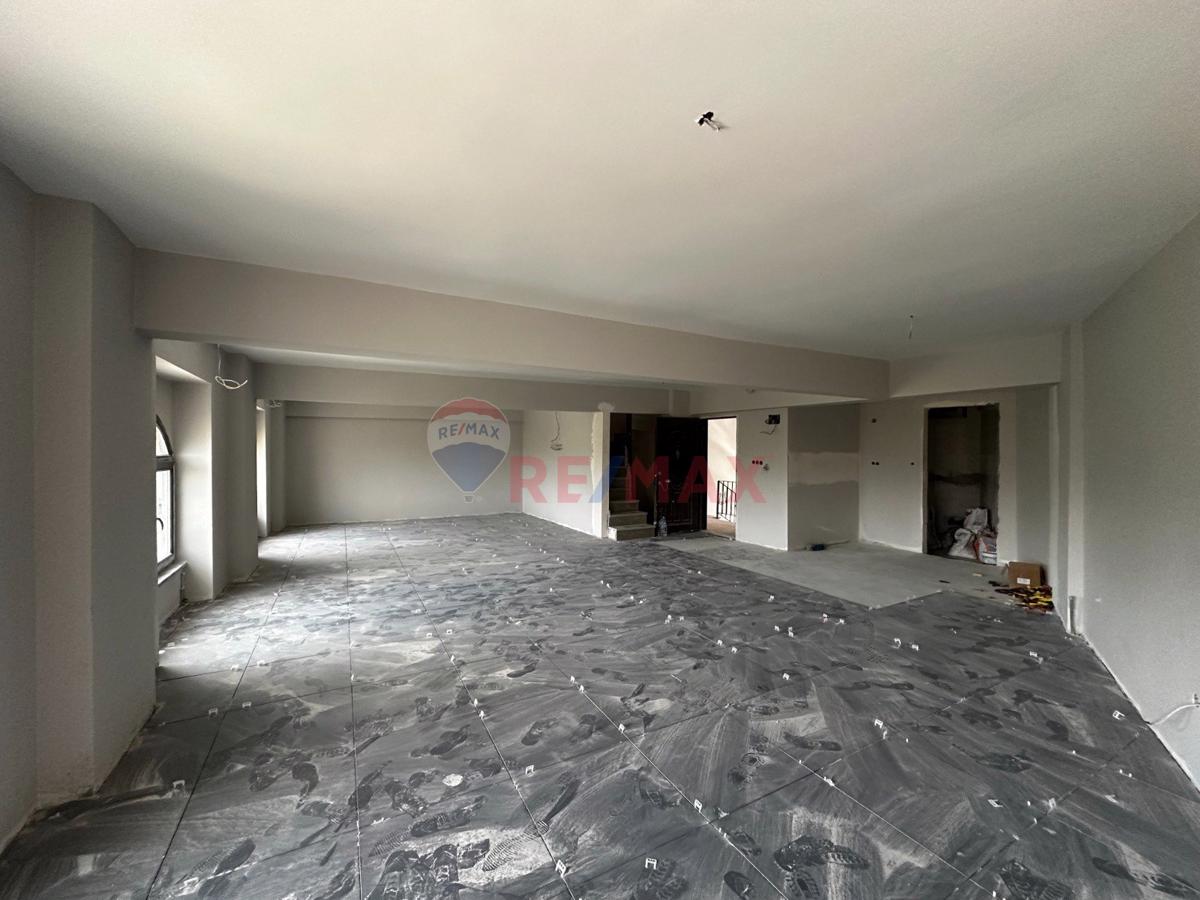 ARNAVUTKÖY HADIMKÖY MEYDANDA KİRALIK OFİS KATLARI