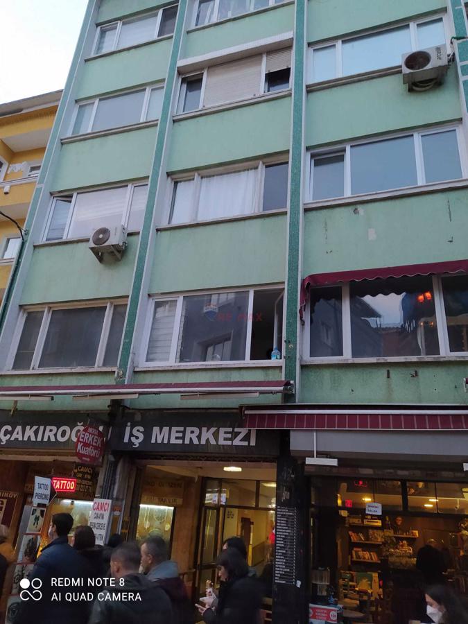 KADIKÖY MODA CADDESİ CAFERAĞA MAHALLESİ SATILIK OFİS
