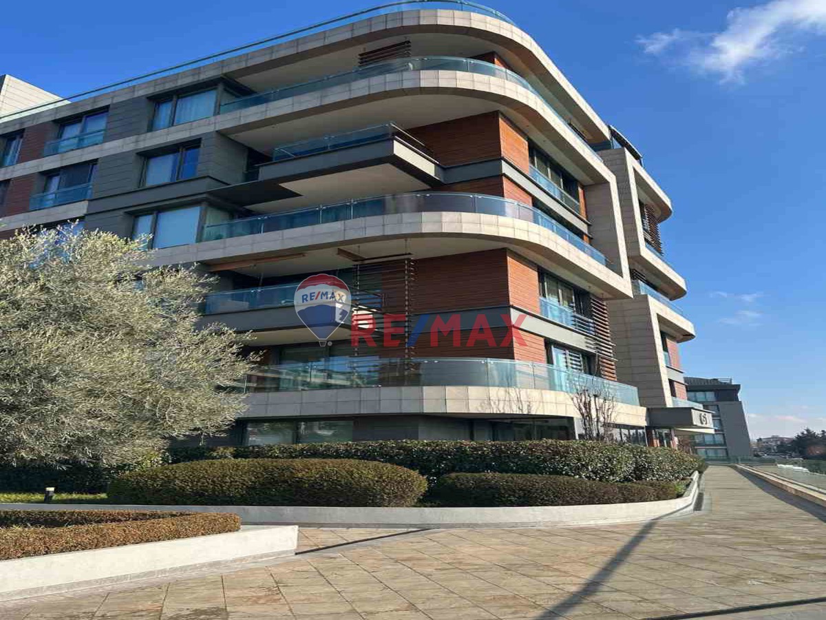 KORU FLORYA EVLERI'NDE SATILIK LÜKS VE KONFORLU 4,5+1 REZIDANS DAIRE!