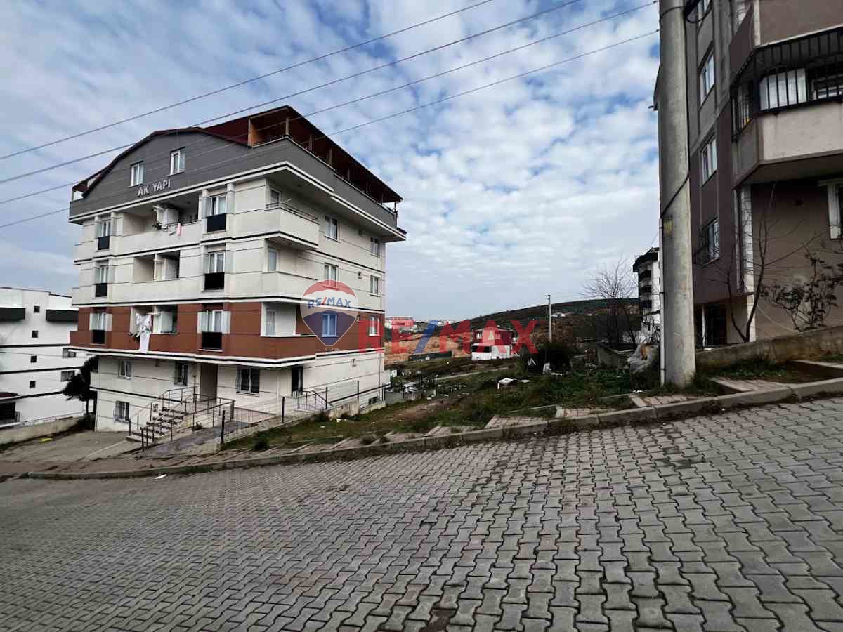 KOCAELİ ÇAYIROVA ATATÜRK MAHALLESİ’NDE SATILIK 209 M² İMARLI ARSA 🌟