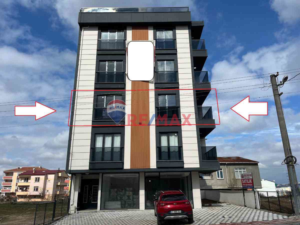 ÇAYIROVA AKSE MAH. ASANSÖRLÜ BİNA KİRALIK 3+1 ARAKAT SIFIR DAİRE