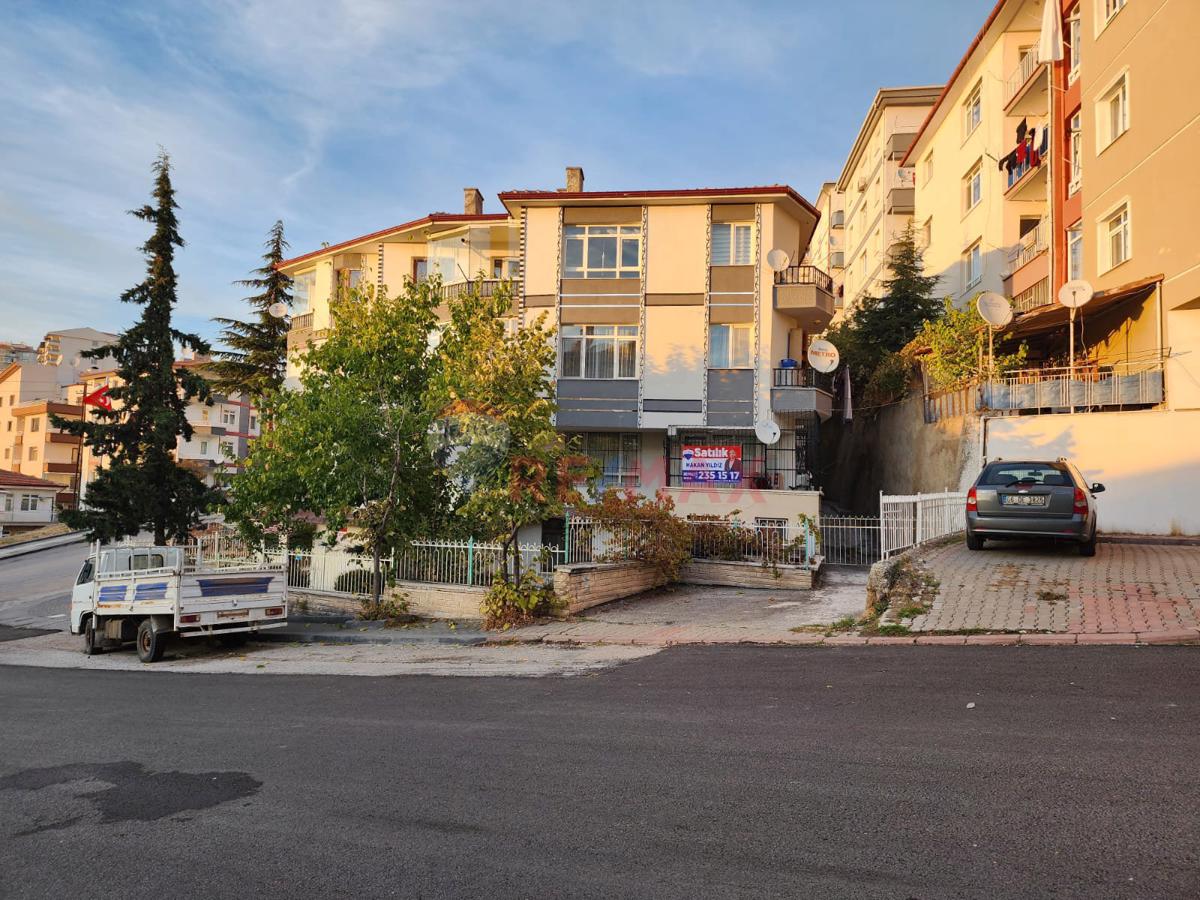 ERGENEKON MAHALLESİ ÜLKER CADDESİ 2+1 ZEMİN KAT DAİRE
