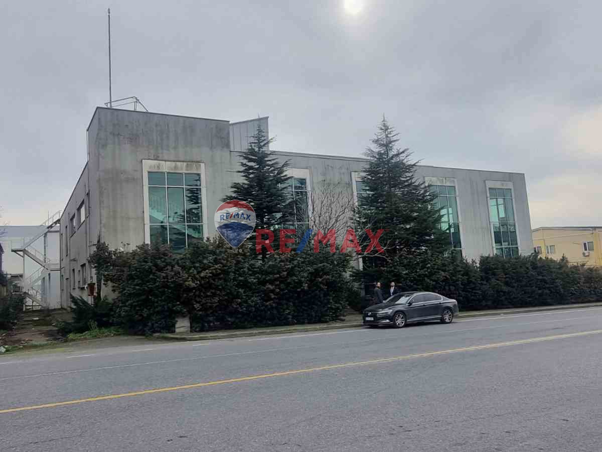 4000 M2 KAPALI KİRALIK PRESTIJLI FABRİKA (KDV'Lİ) - İAYOSB TUZLA