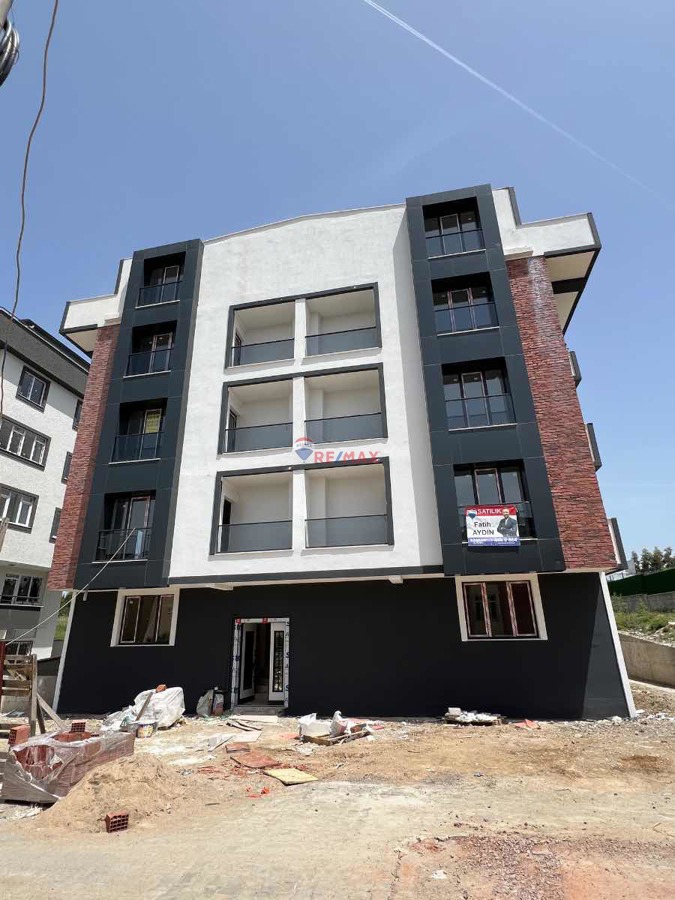 ÇAYIROVA AKSE MAH.SATILIK DUBLEKS ASANSÖRLÜ SIFIR 4+1 DAİRE