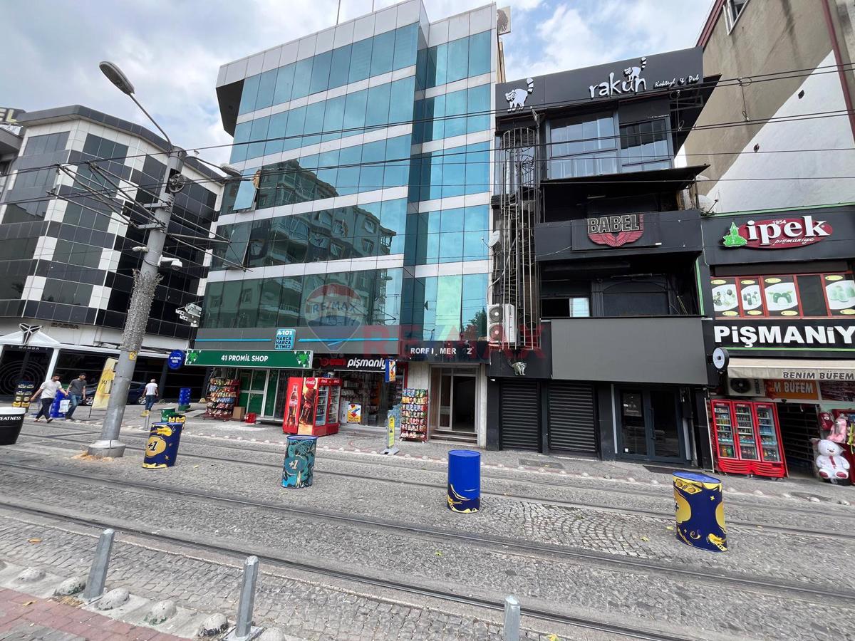 İZMİT MERKEZ DÜNDAR RORF İŞ MERKEZİNDE SATILIK 2+1 55M2 OFİS