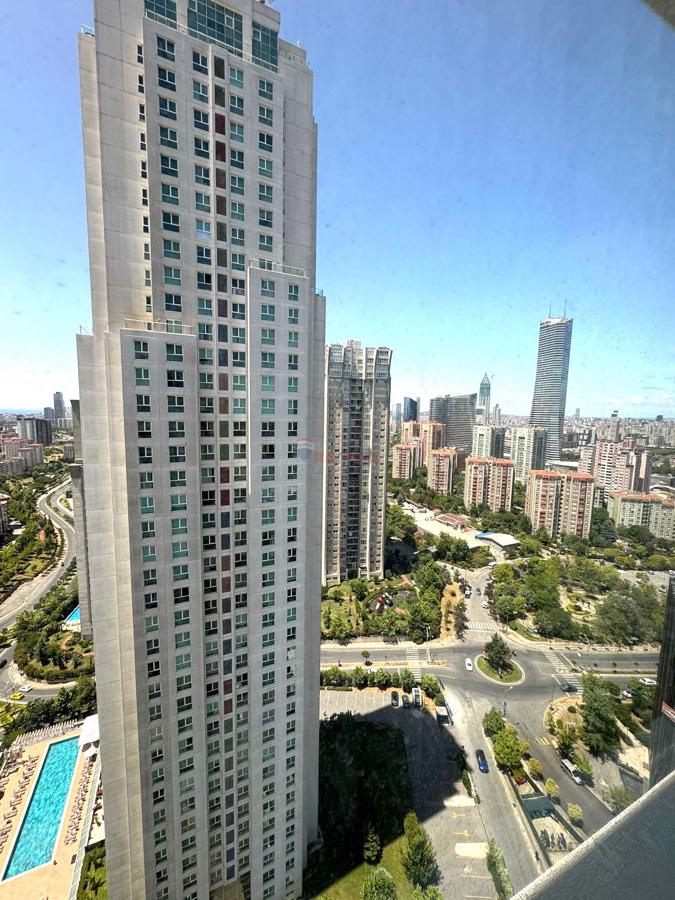 Ataşehir Ağaoğlu Sky Towers´ ta Eşyalı 1+1 Kiralık Daire